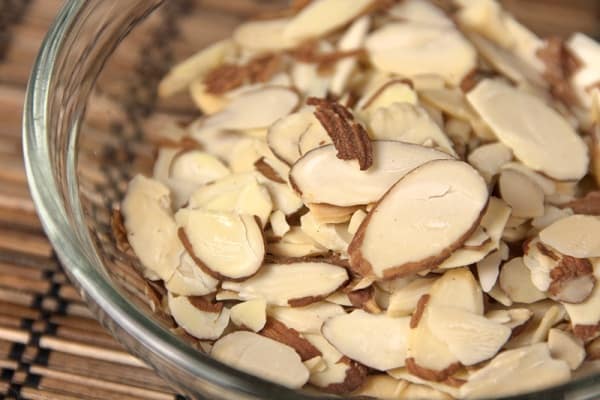 Pear Almond Salad – Guiding Stars